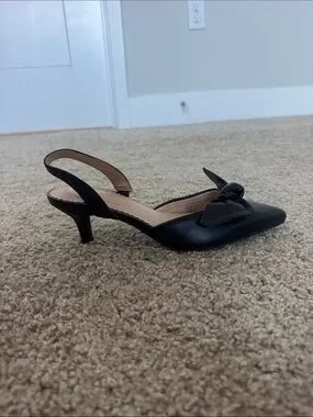 Isaac Mizrahi | Shoes | Isaac Mizrahi Black Bow Pointedtoe Slingback ...